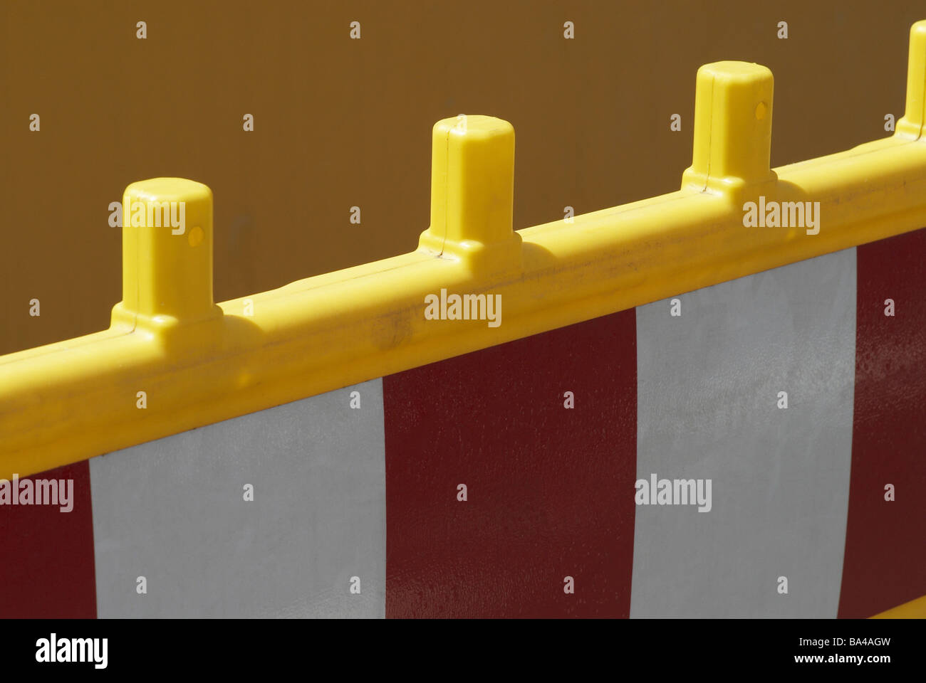 Building site closing off fence detail red white barrier 06/2006 ...