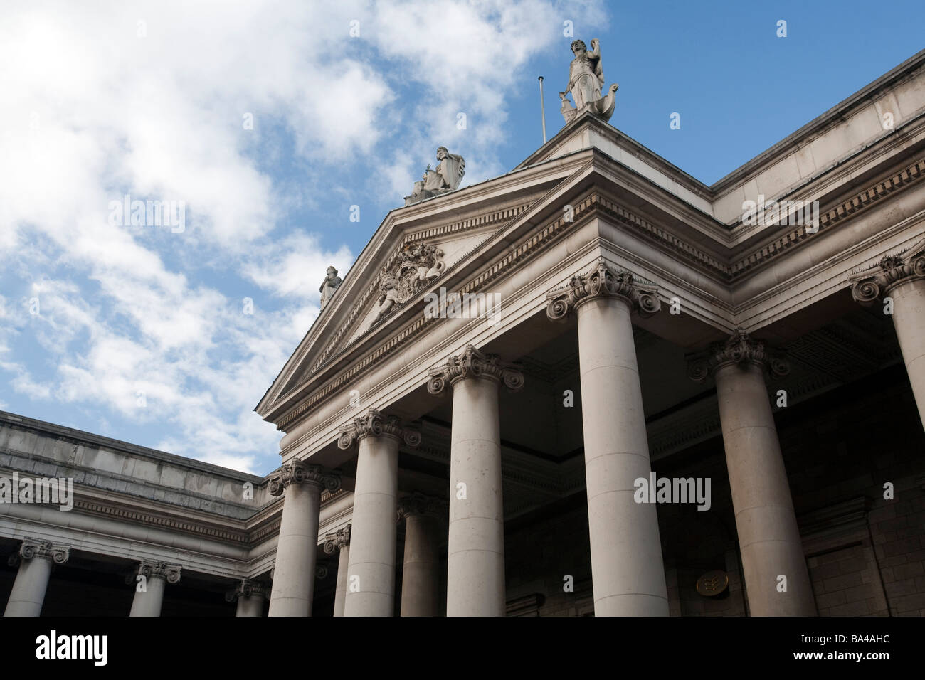 Bank facade ireland hi-res stock photography and images - Alamy