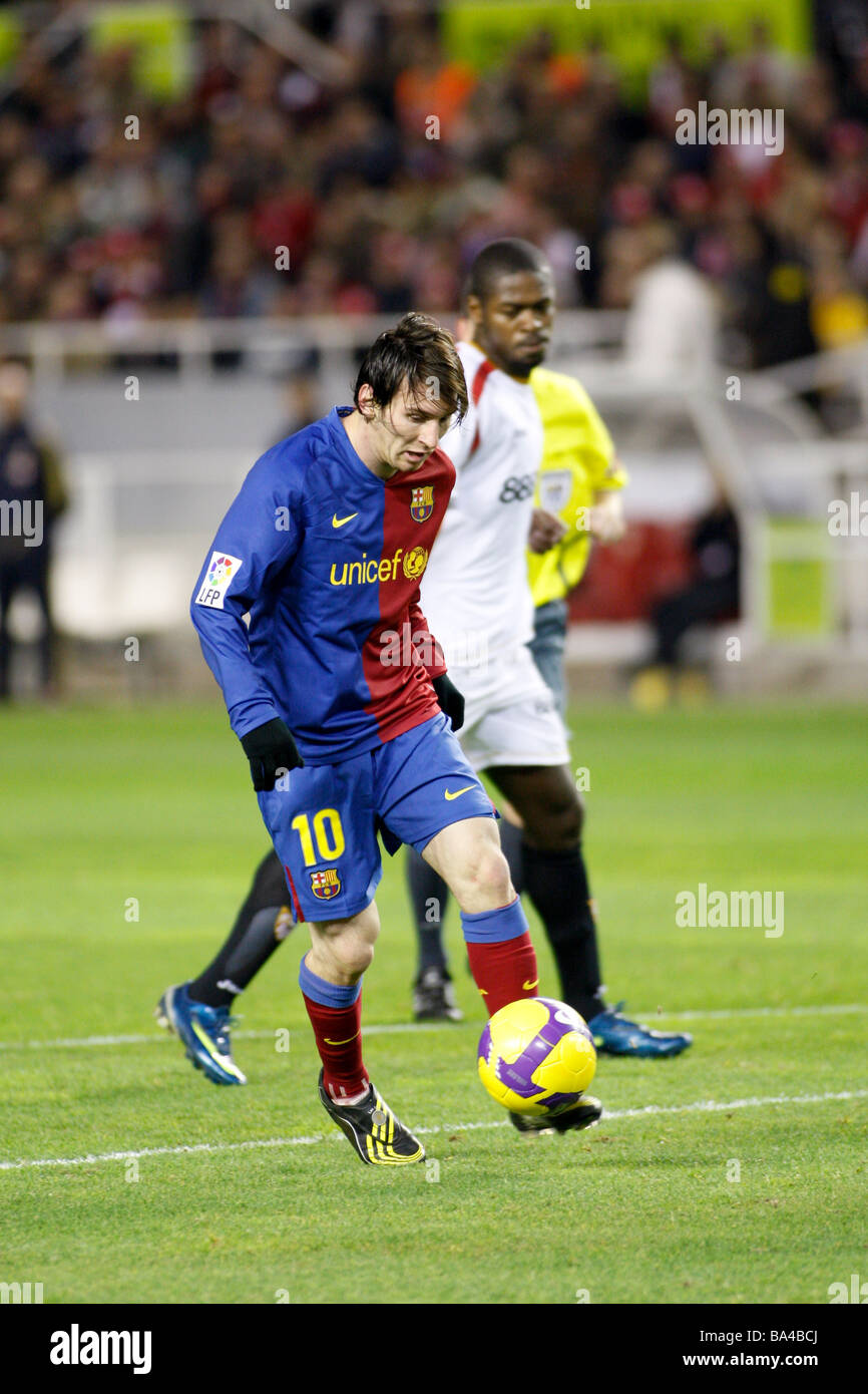 Messi with the ball Stock Photo - Alamy
