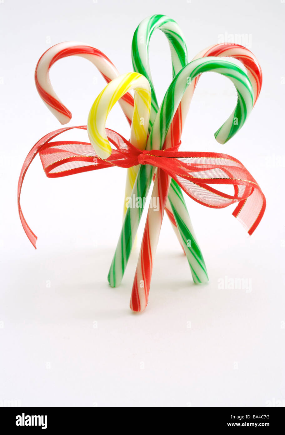 Bunch of candy canes tied up with ribbon Stock Photo - Alamy