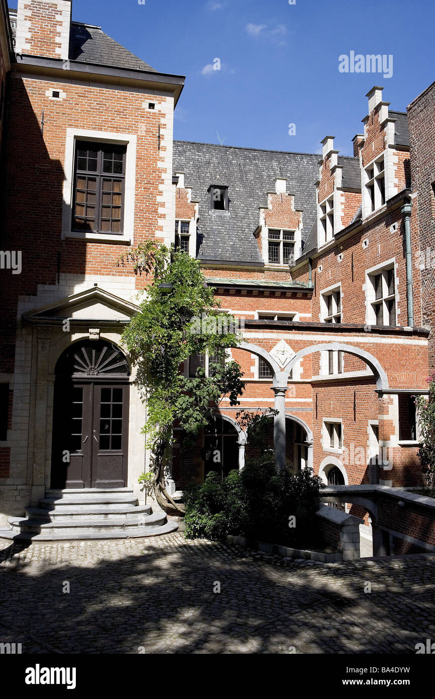 Belgium Brussels old part of town brick-house inner courtyard Benelux ...