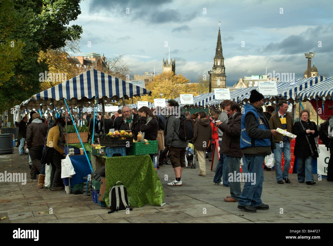 Farmer's Market, Edinburgh, Scotland, UK Stock Photo - Alamy