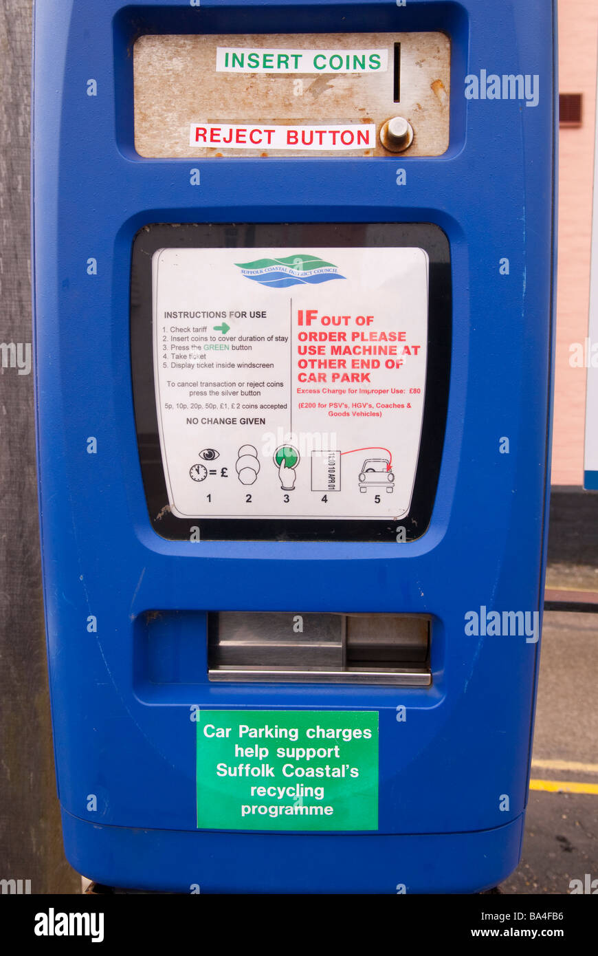 Car park ticket machines hi-res stock photography and images - Alamy