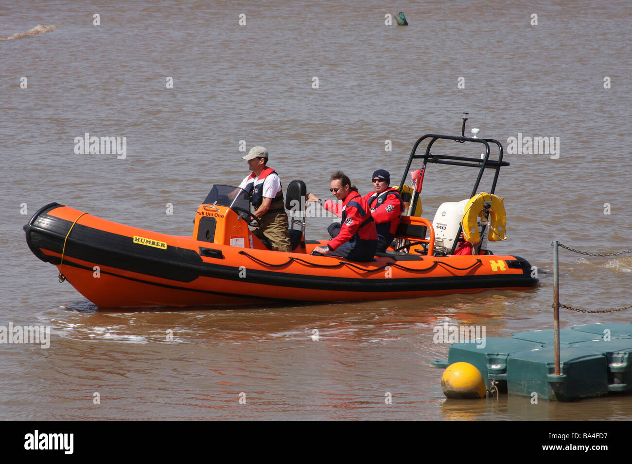 Safety boat crew training for operations on the River Humber Stock ...