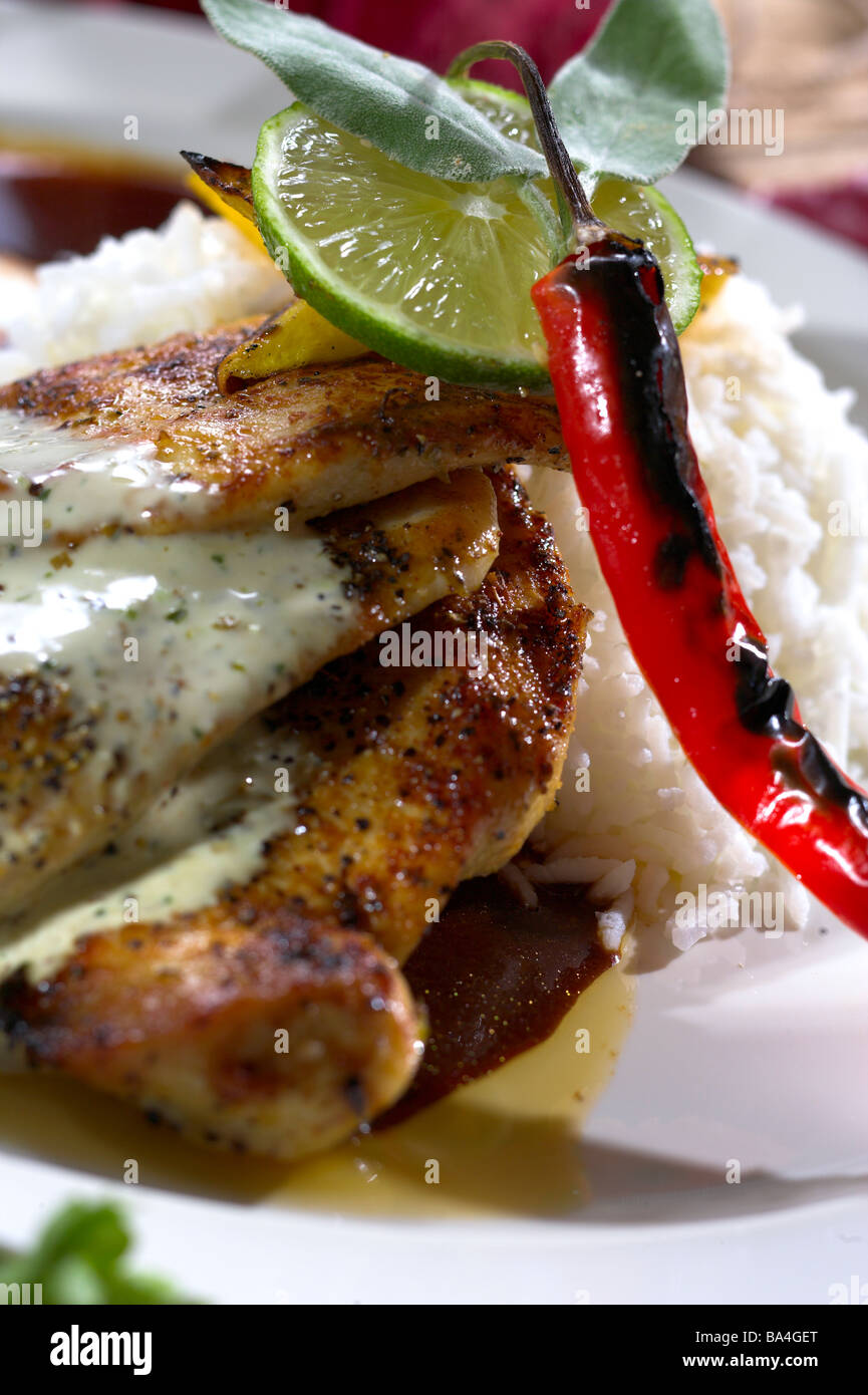 Chicken in chili sauce hi-res stock photography and images - Alamy