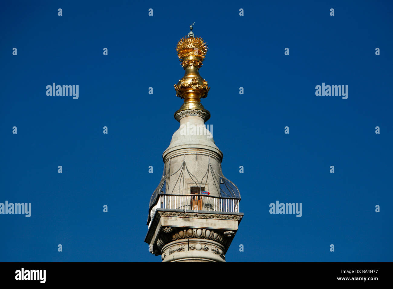 The monument london viewing platform High Resolution Stock Photography ...