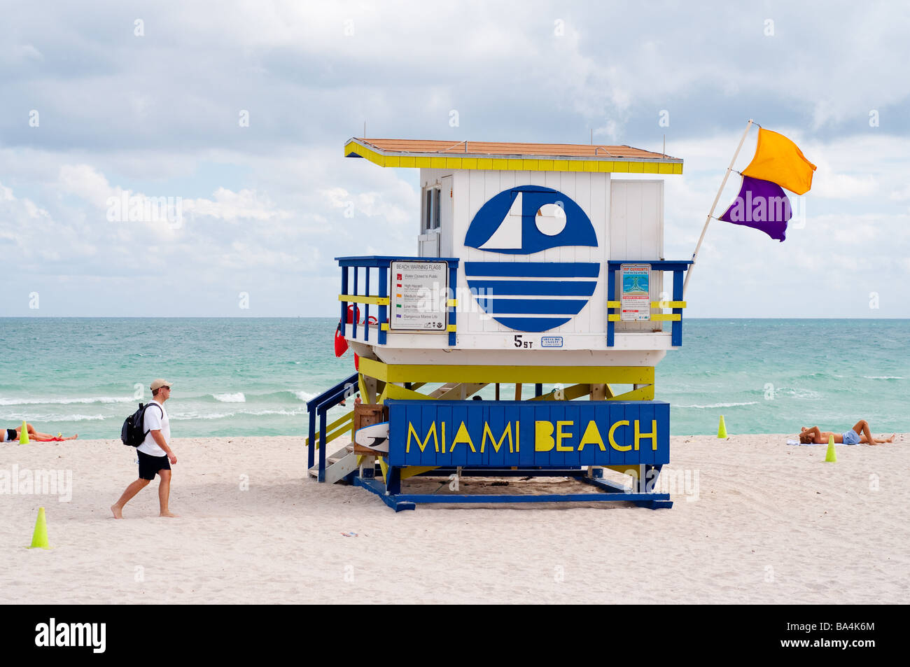 Lifeguard house on Miami Beach Stock Photo - Alamy
