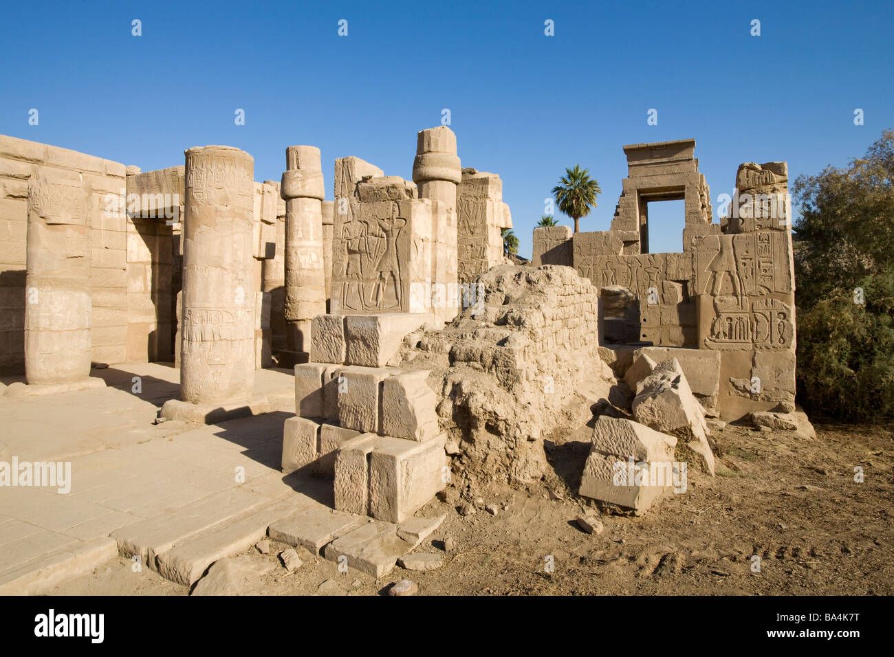 Detail close to the Chapels of the Hearing Ear at the rear of Karnak ...