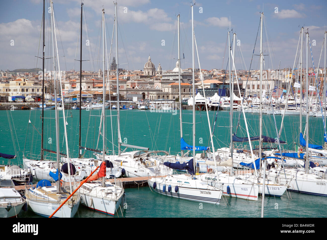 Catania sicily port hi-res stock photography and images - Alamy
