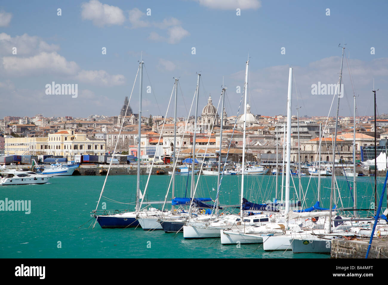 Catania sicily port hi-res stock photography and images - Alamy