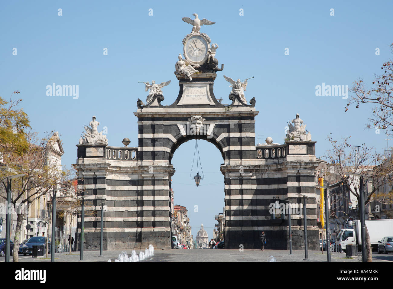 Porta Garibaldi, Catania, Sicily, Italy Stock Photo - Alamy