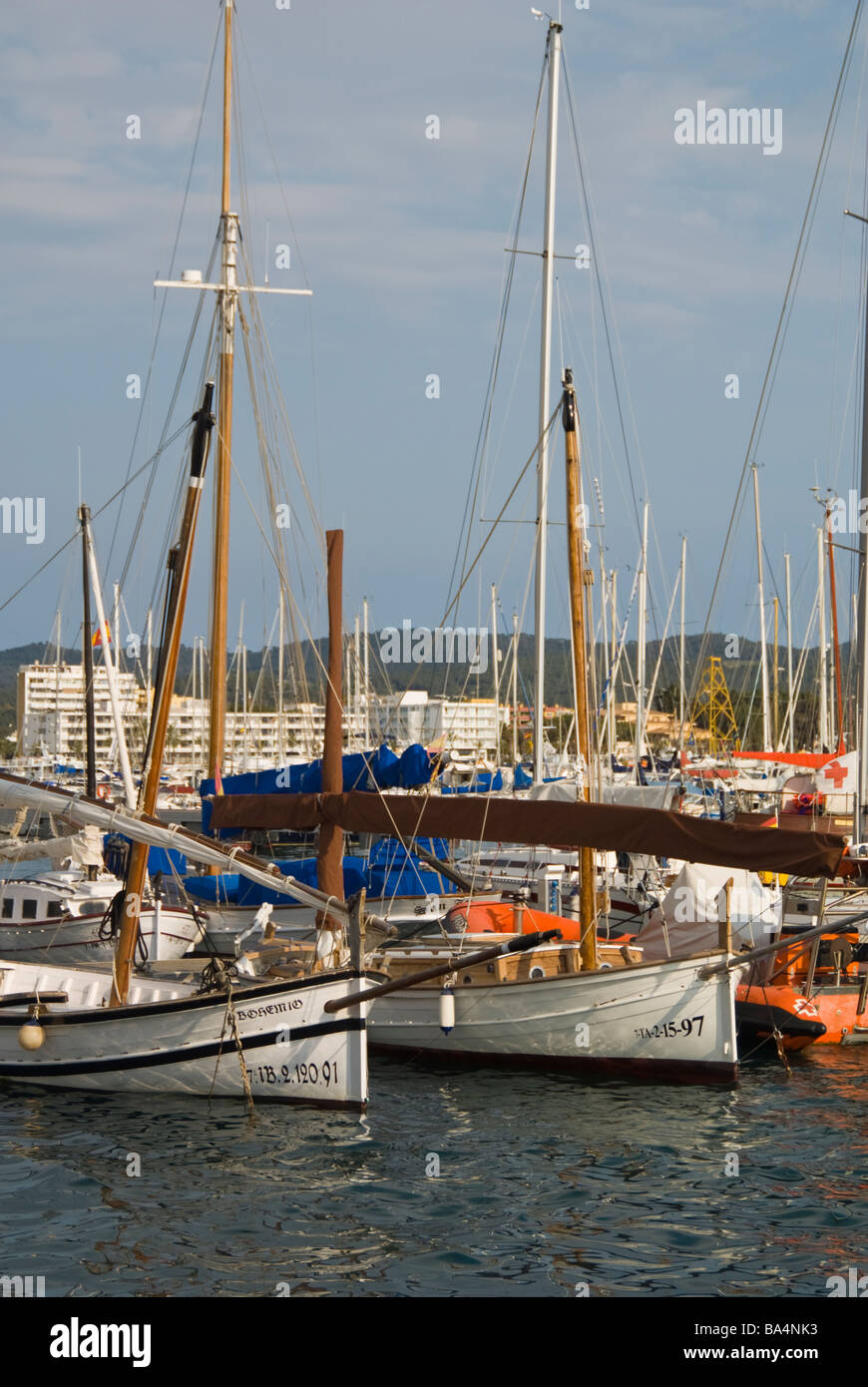 Traditional mediterranean fishing boats rigged out with lateen rig ...