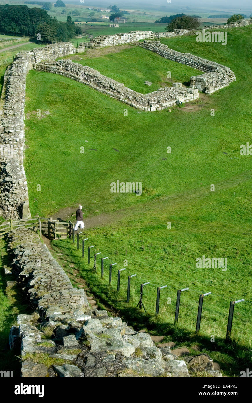 Hadrians Wall and mile fort at Cawfields Quarry , England Stock Photo ...