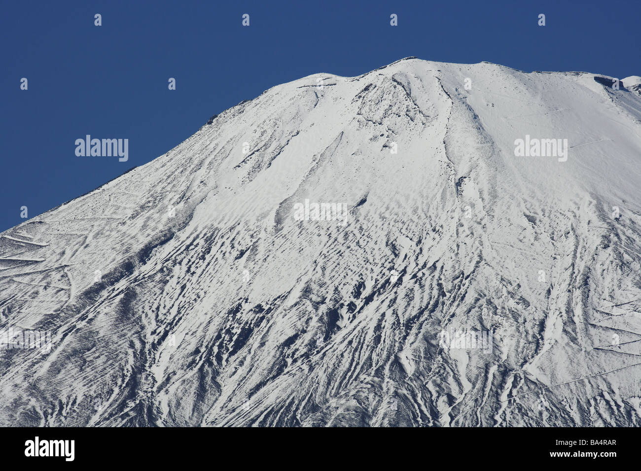 Snow Capped Mount Fuji Stock Photo - Alamy