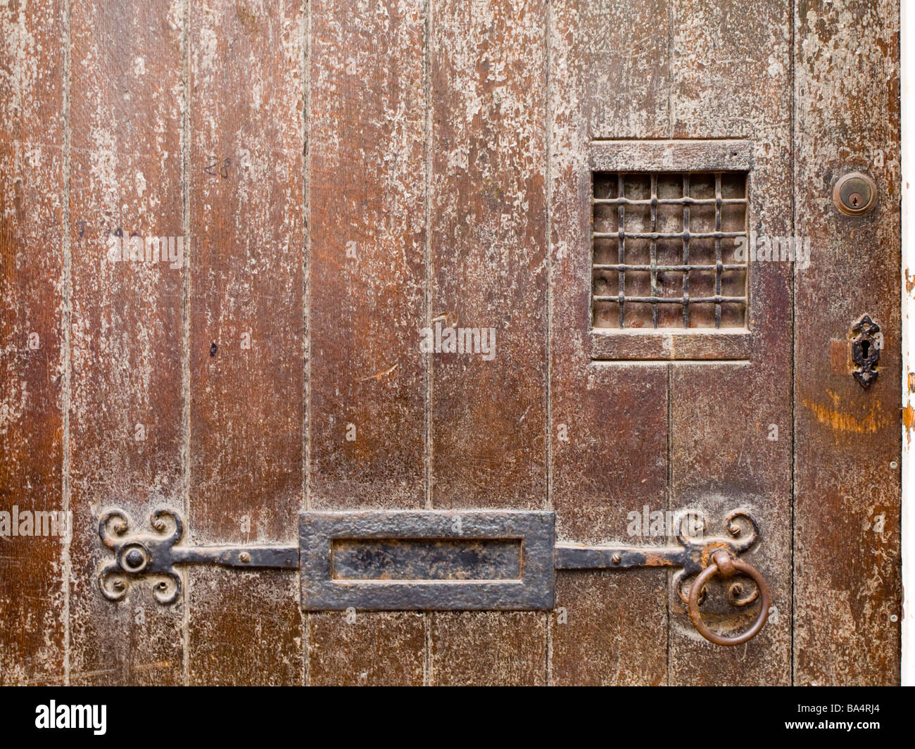 Wooden hatch window hi-res stock photography and images - Alamy