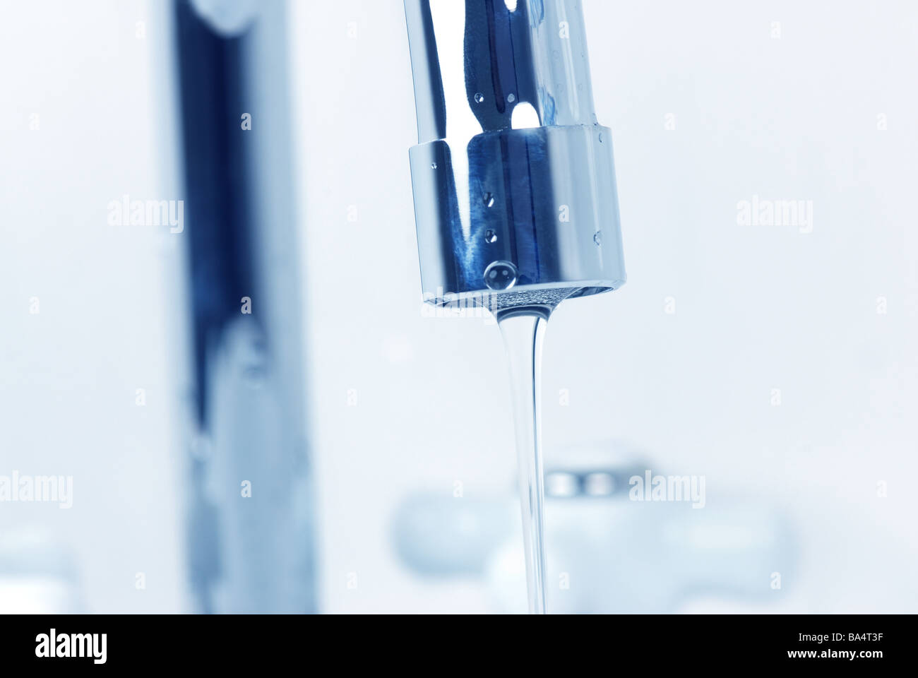 Faucet water flow hi-res stock photography and images - Alamy