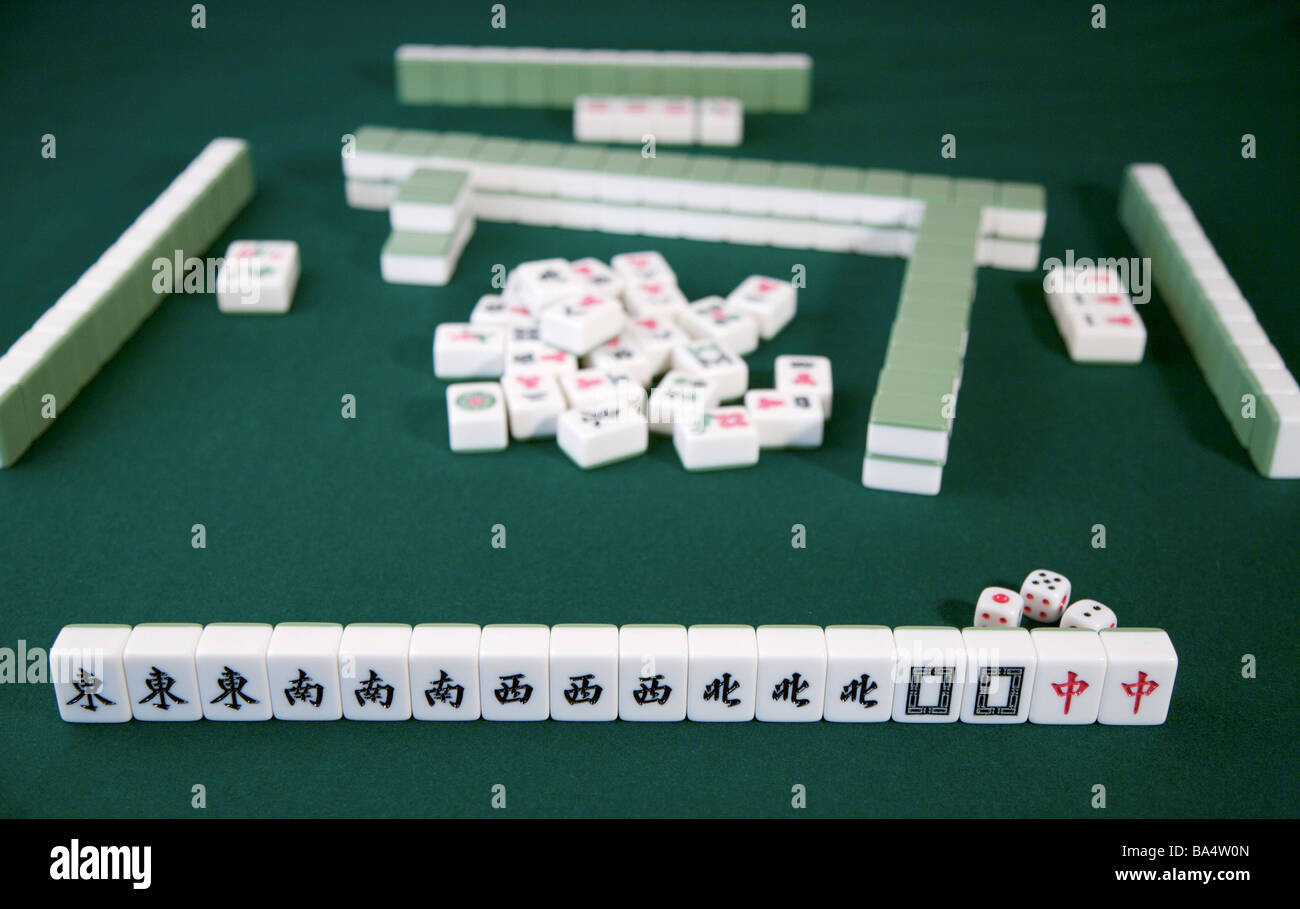 Mah jong tiles hi-res stock photography and images - Alamy