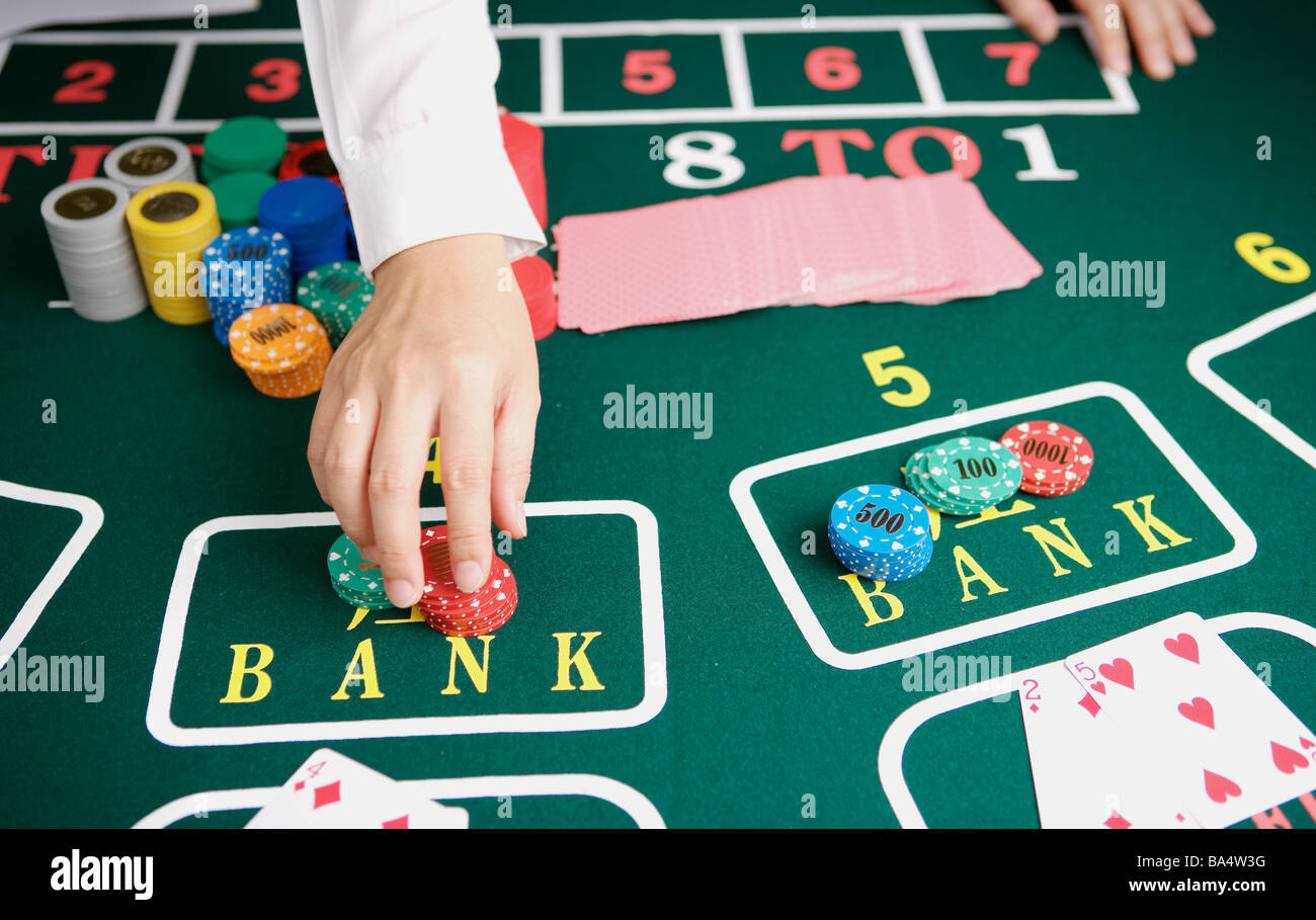 Croupier female poker hi-res stock photography and images - Alamy