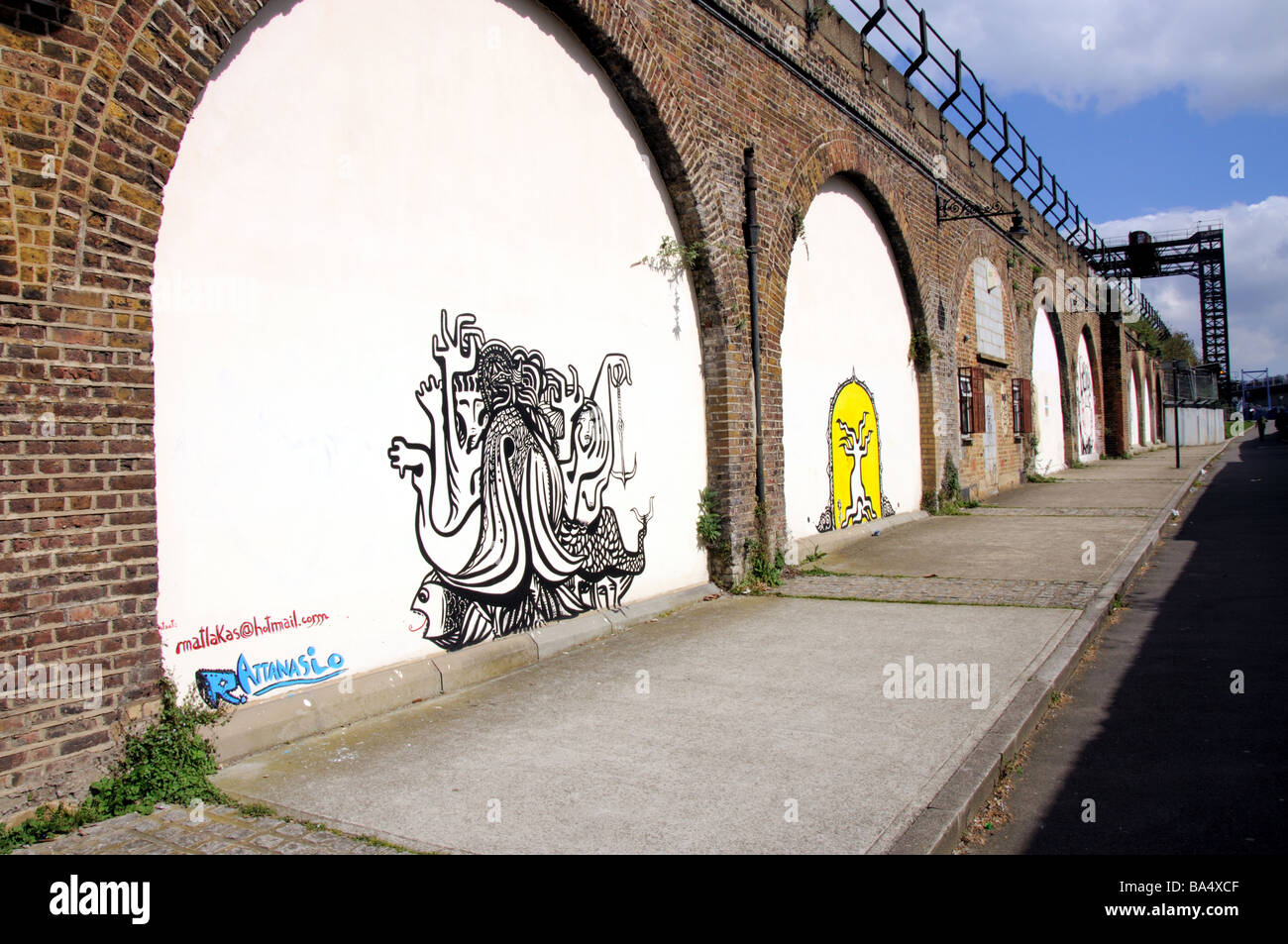 Railway arches arch urban hi-res stock photography and images - Alamy