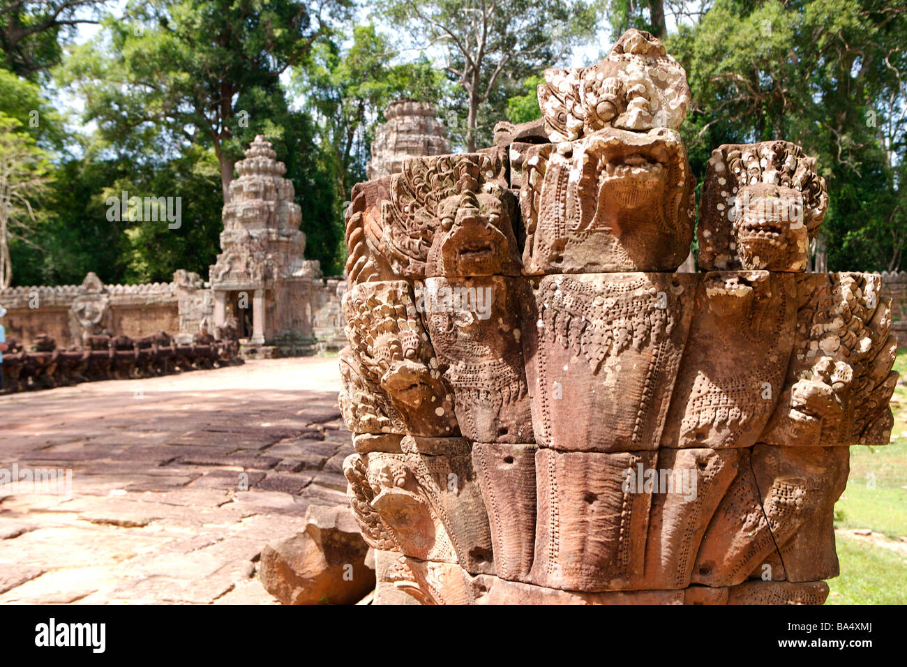Statue of vasuki cambodia hi-res stock photography and images - Alamy