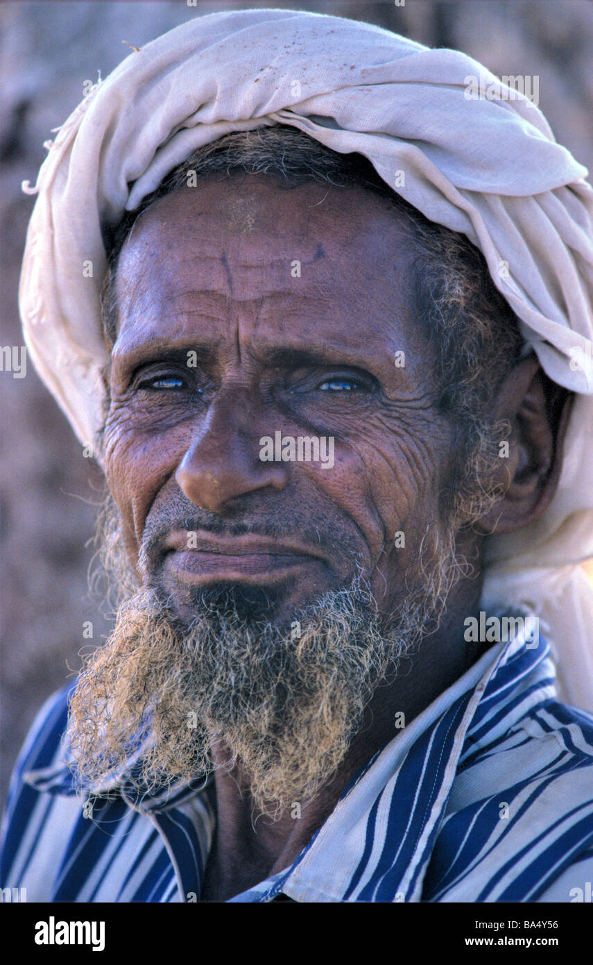 Older arab man hi-res stock photography and images - Alamy