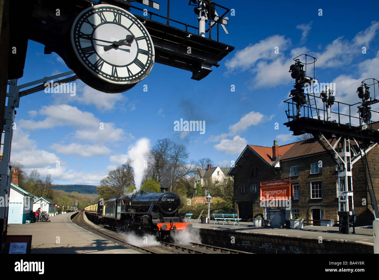 Grosmont station on north york hi-res stock photography and images - Alamy