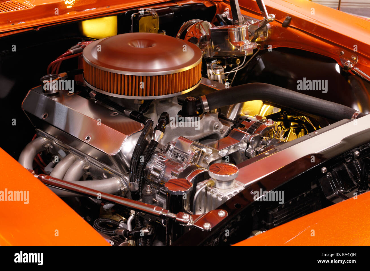 Custom muscle car engine Stock Photo - Alamy