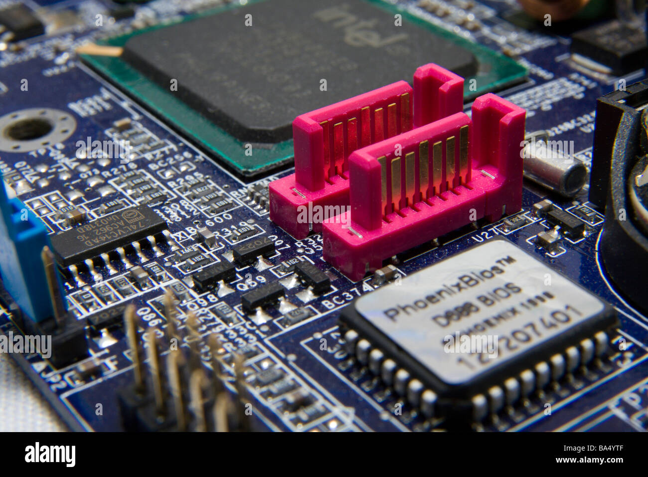 Motherboard Slot Stock Photos & Motherboard Slot Stock Images - Alamy