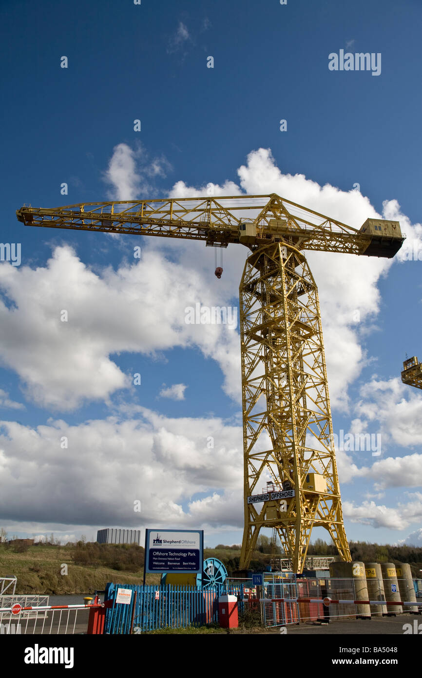 Shipyard crane hi-res stock photography and images - Alamy