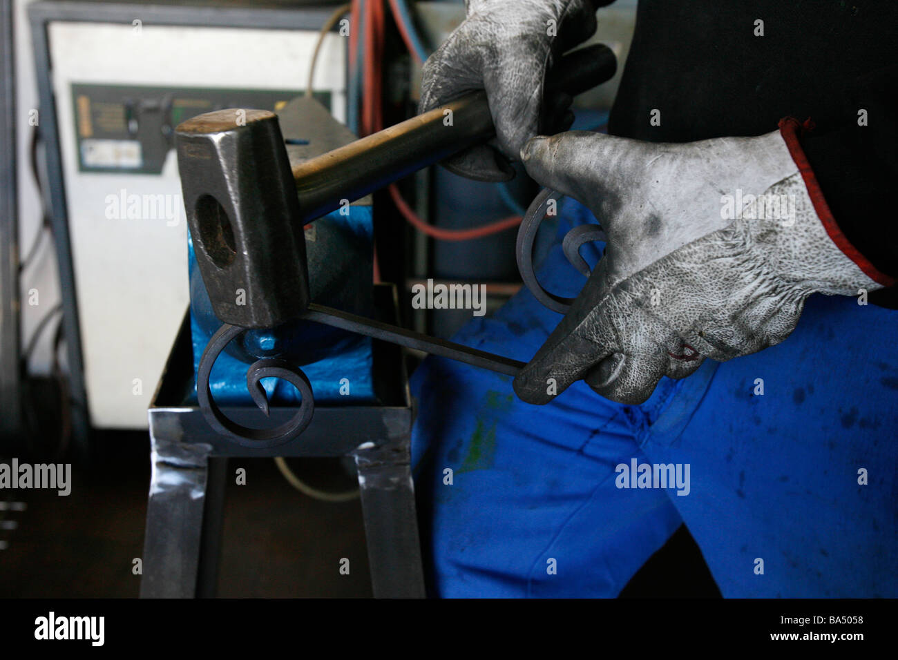 Blacksmith work in milan italy hi-res stock photography and images - Alamy
