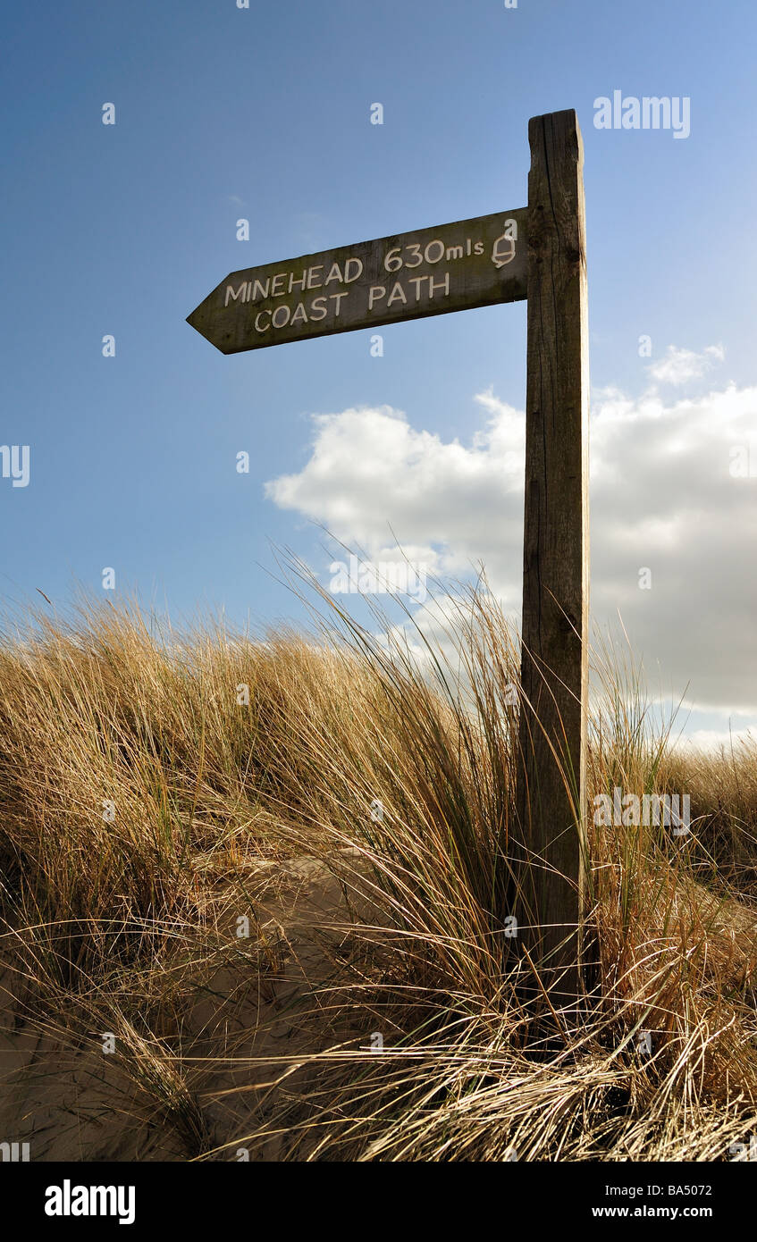 Summer bay sign hi-res stock photography and images - Alamy