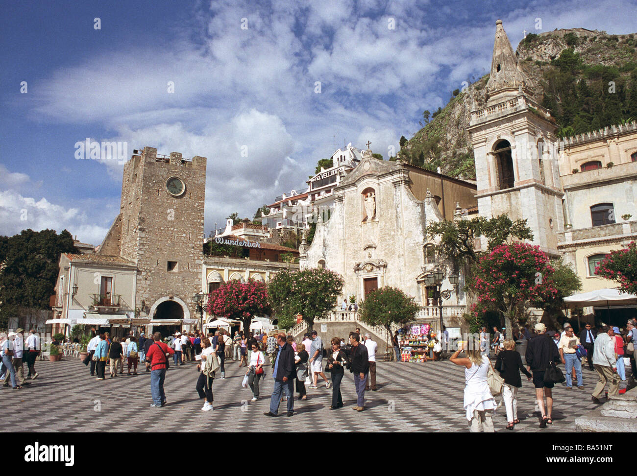 Taormina Piazza IX Aprile Stock Photo - Alamy