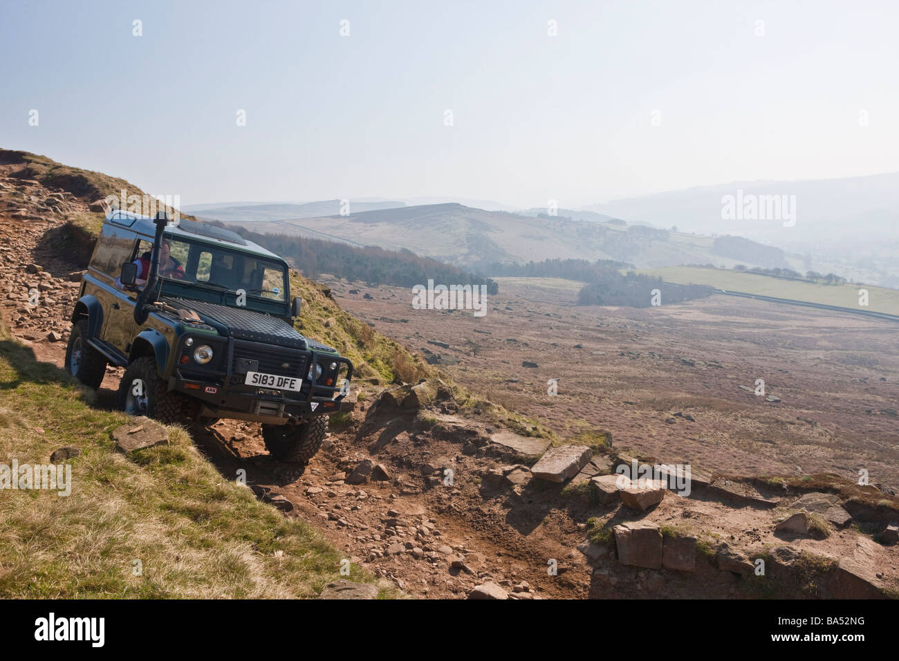 Land rover defender 90 td5 hi-res stock photography and images - Alamy