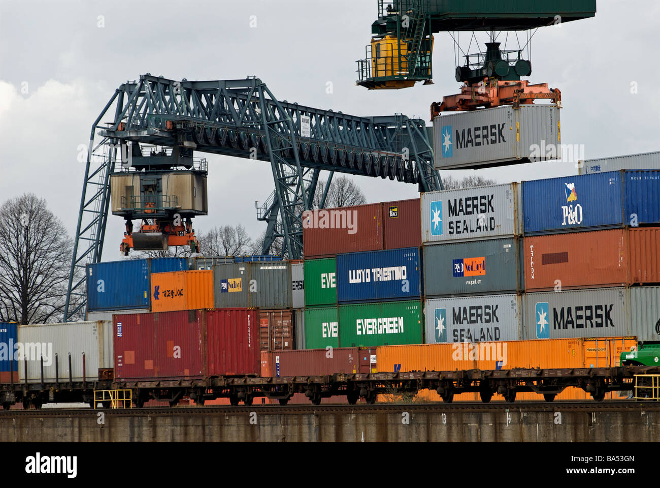Neihl 1 container terminal, Cologne, North Rhine-Westphalia, Germany ...