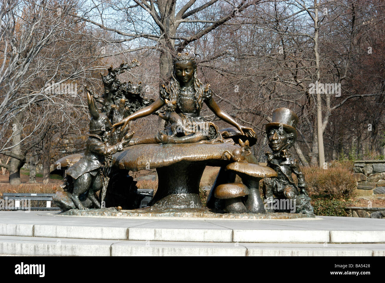 Alice in Wonderland Statue in Central PArk in Manhattan, New York, USA ...
