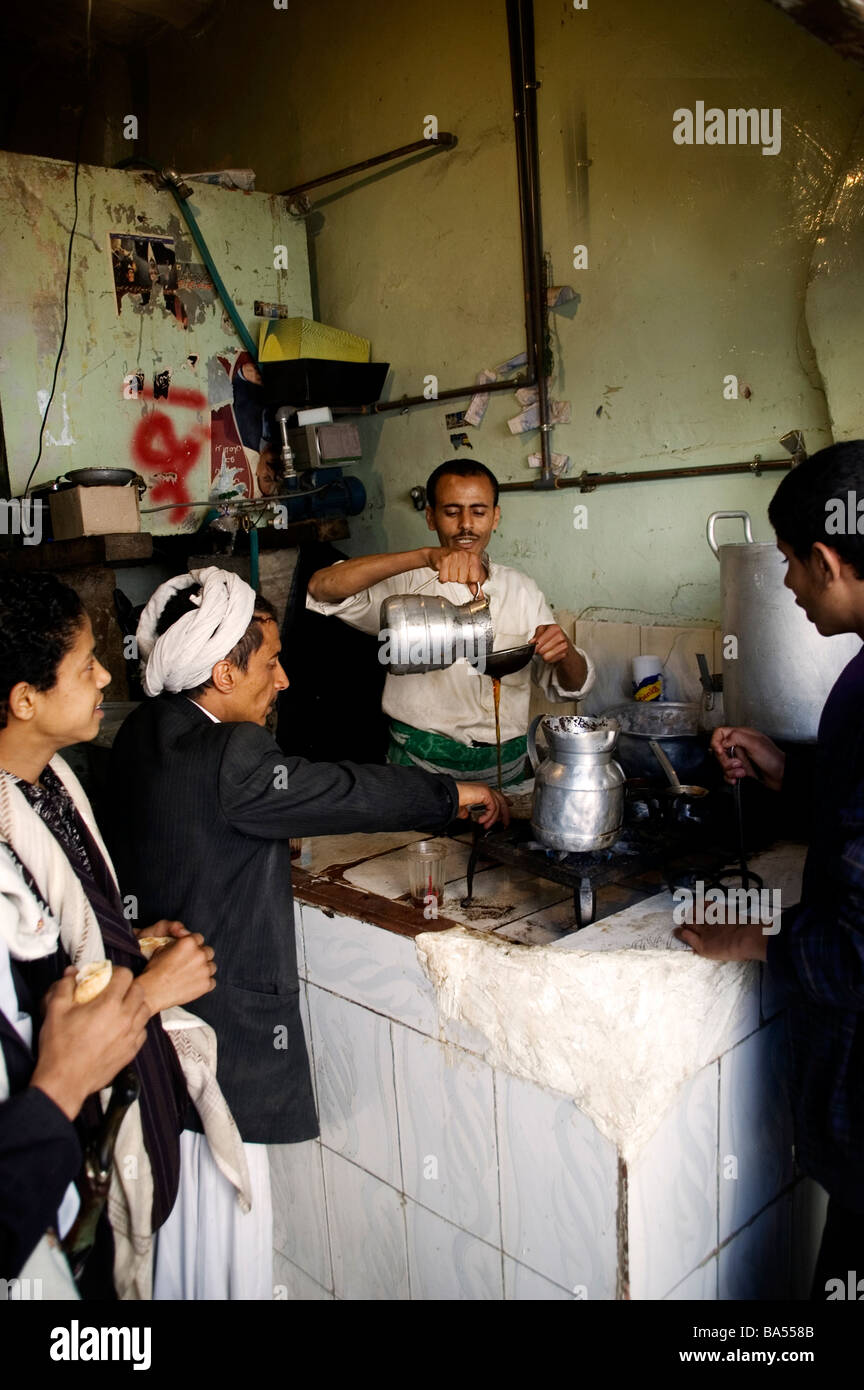 Arabian tea house hi-res stock photography and images - Alamy