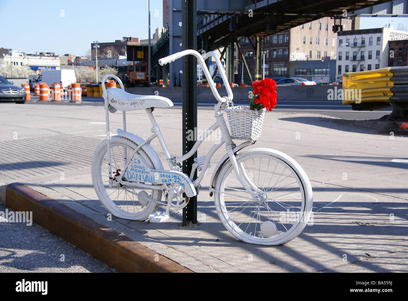 Ghost bicycle memorial, Cyclist was killed Stock Photo - Alamy