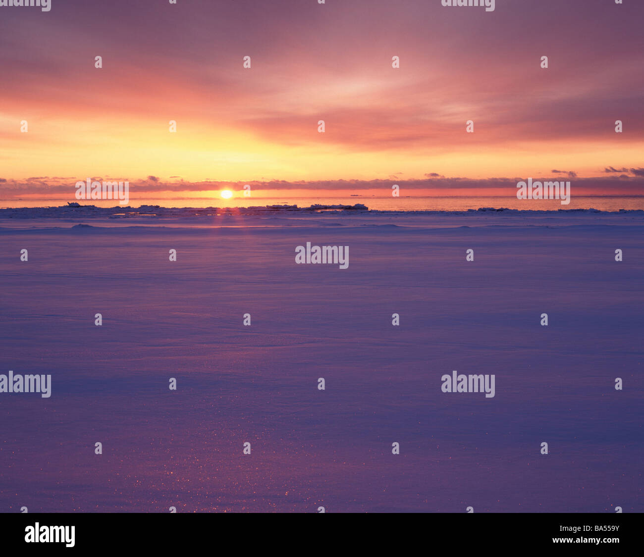 Newport Bay, Lake Michigan at sunrise, Newport State Park, Door County ...