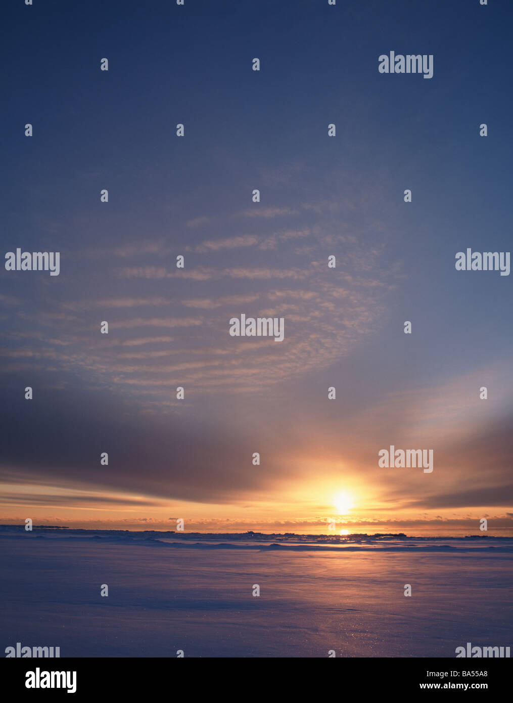 Newport Bay, Lake Michigan at sunrise, Newport State Park, Door County ...