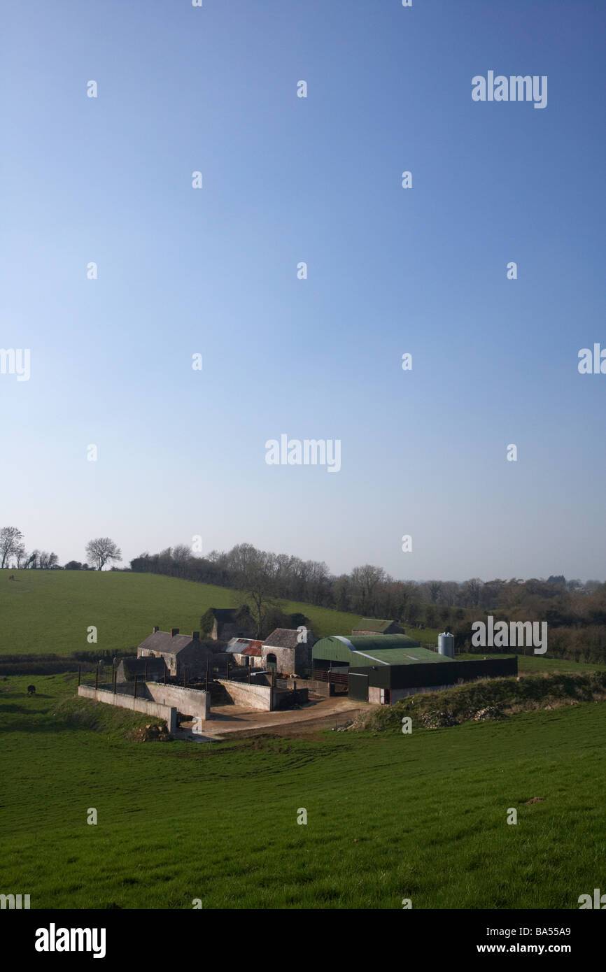 Enclosed Farmyard High Resolution Stock Photography and Images - Alamy