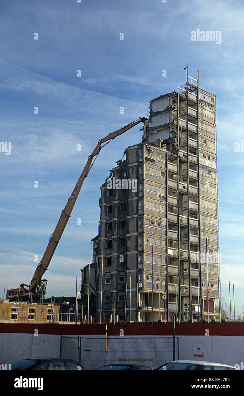 Demolition of tower block on the Stifford Estate, Jamaica Street ...