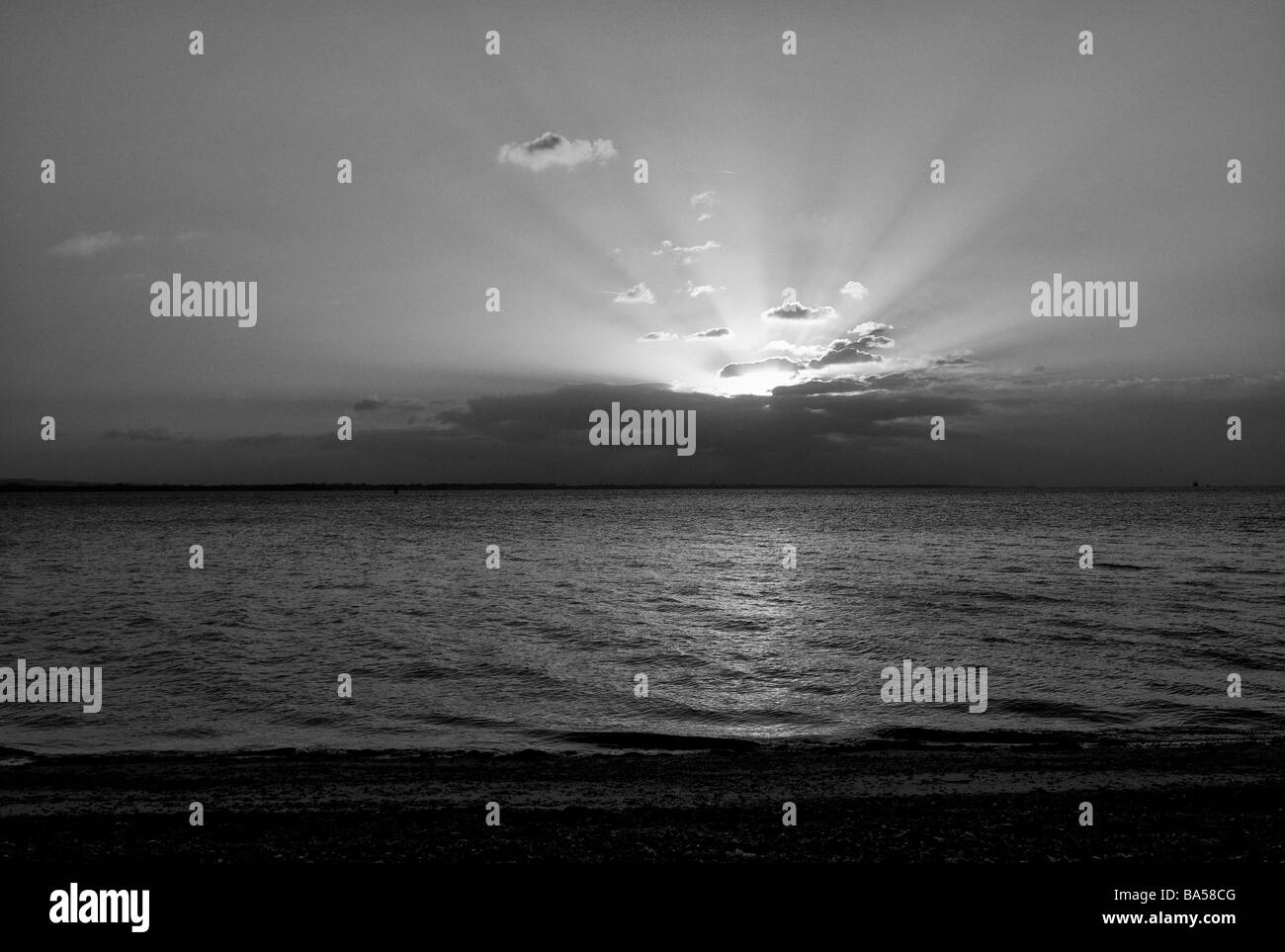 Rising sun hi-res stock photography and images - Alamy