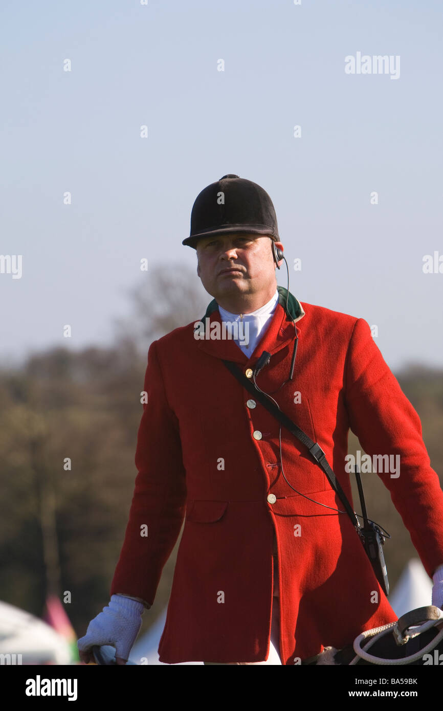 Huntsman in red coat hi-res stock photography and images - Alamy