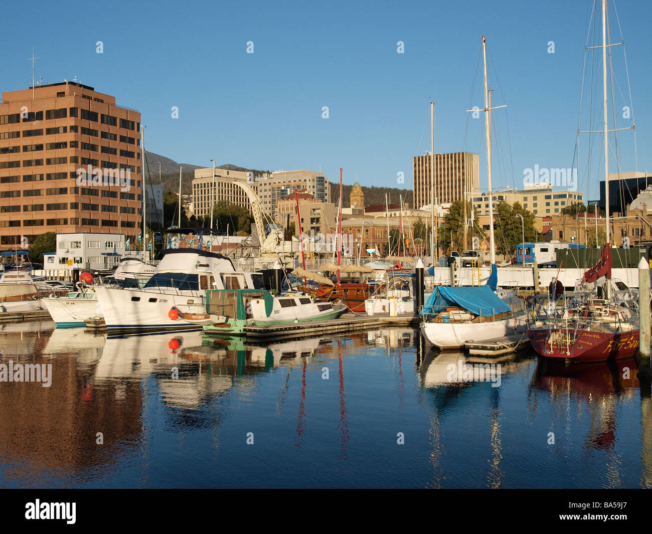 Harbour marina wharf dock hi-res stock photography and images - Alamy