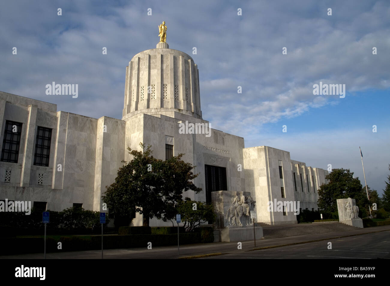 Oregon capitol building hi-res stock photography and images - Alamy