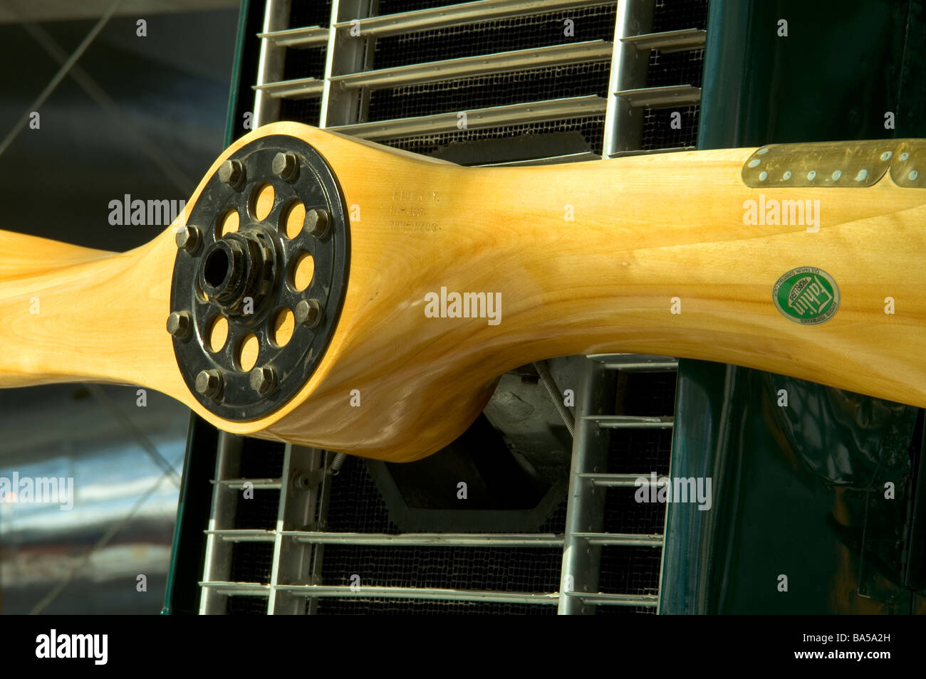 Plane propeller hi-res stock photography and images - Alamy