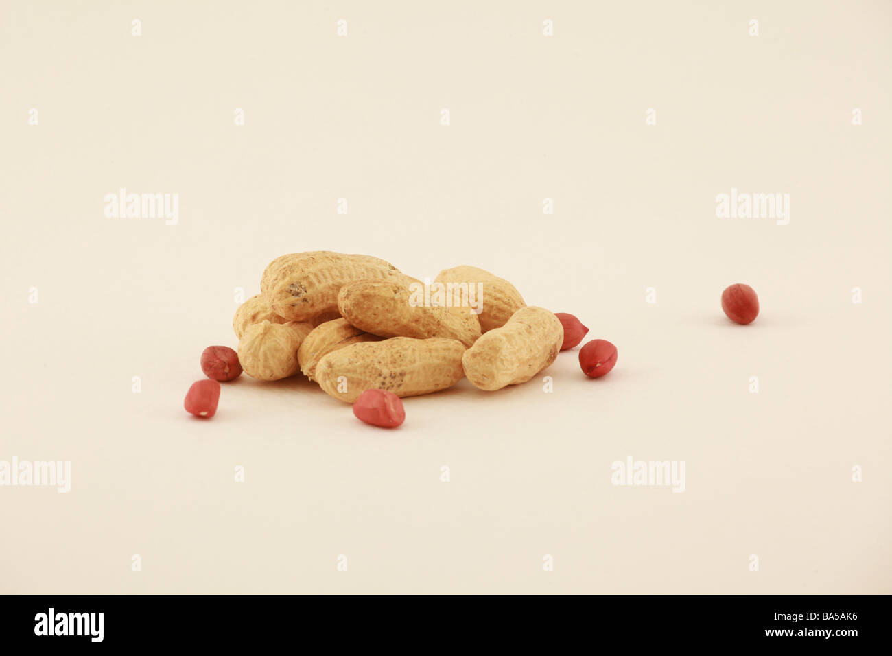 Nuts shell hi-res stock photography and images - Alamy