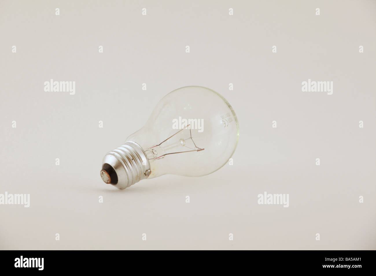 A clear incandescent light bulb Stock Photo - Alamy