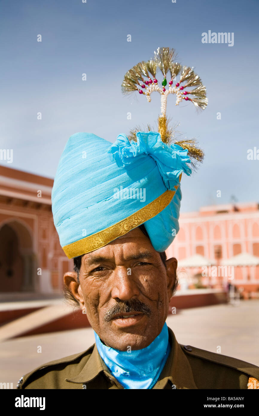 Colorful male headdress india hi-res stock photography and images - Alamy