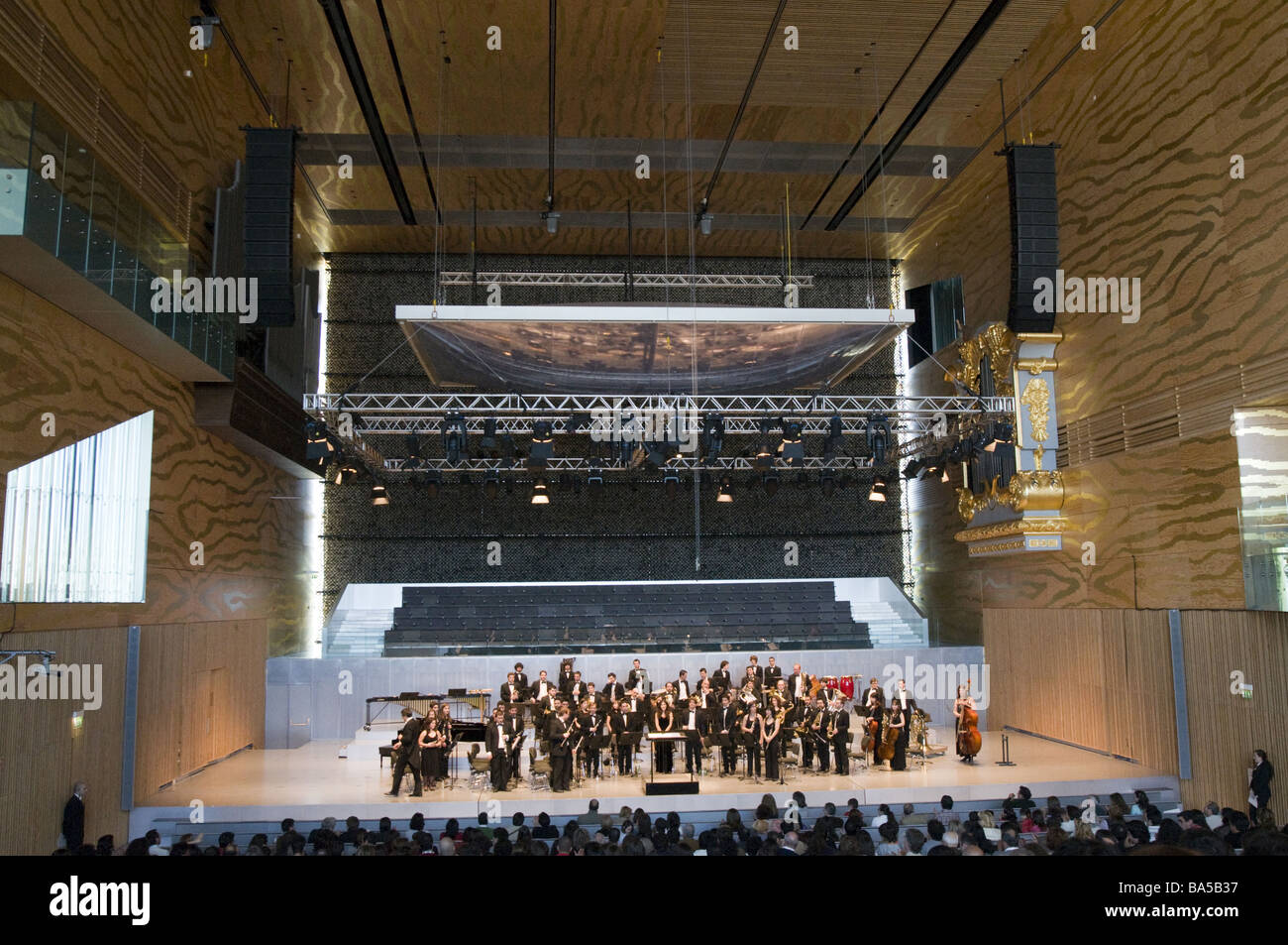Casa da musica porto orchestra hi-res stock photography and images - Alamy
